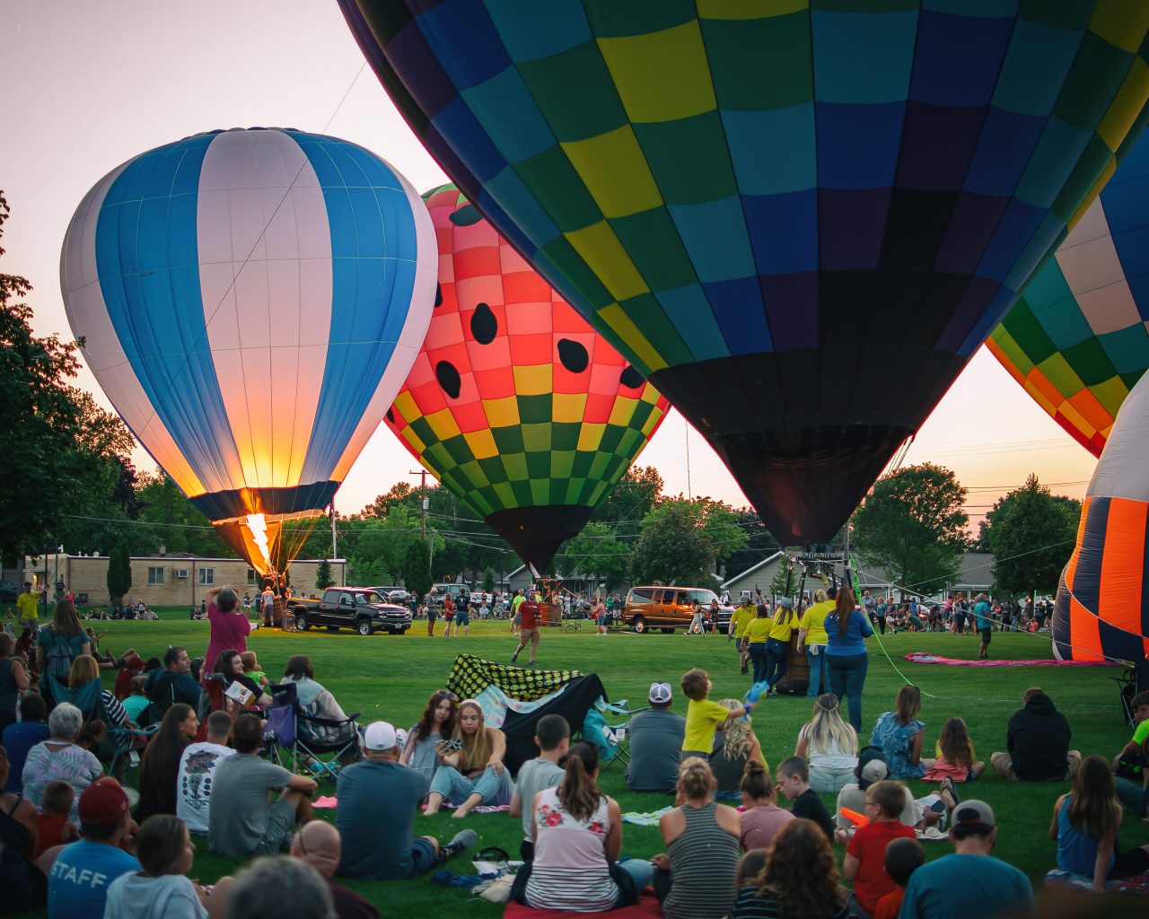 Balloon Glow Paperfest